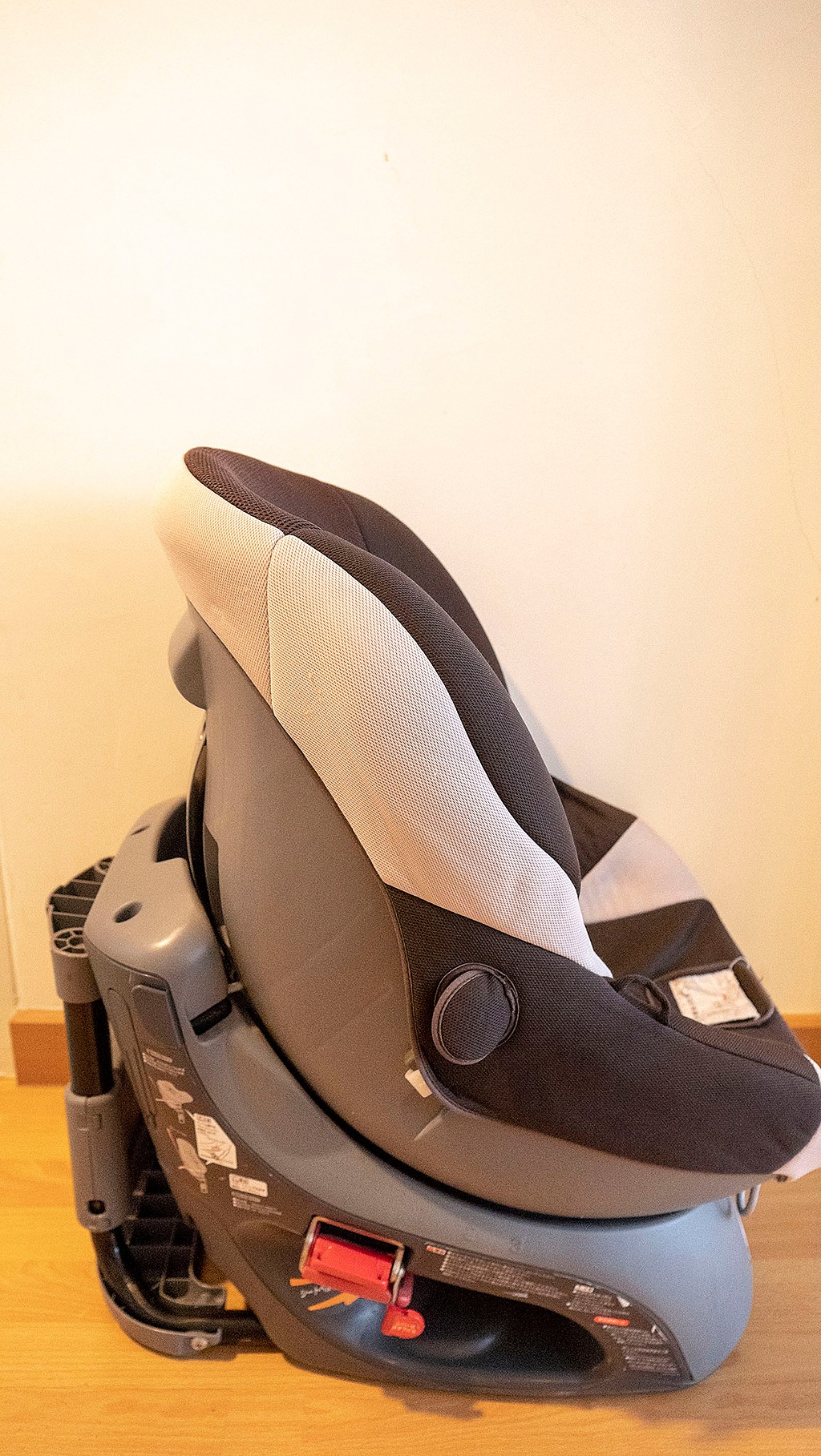 คาร์ซีท Ailebebe Kurutto Premium มือสอง | mombiestreet สินค้าแม่และเด็ก