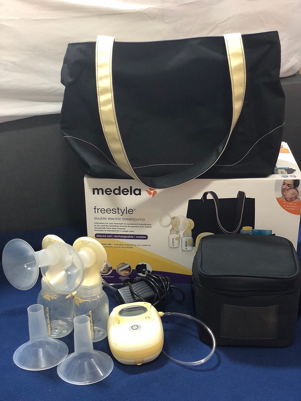 เครื่องปั้มนม Medela Freestyle | mombiestreet สินค้าแม่และเด็ก