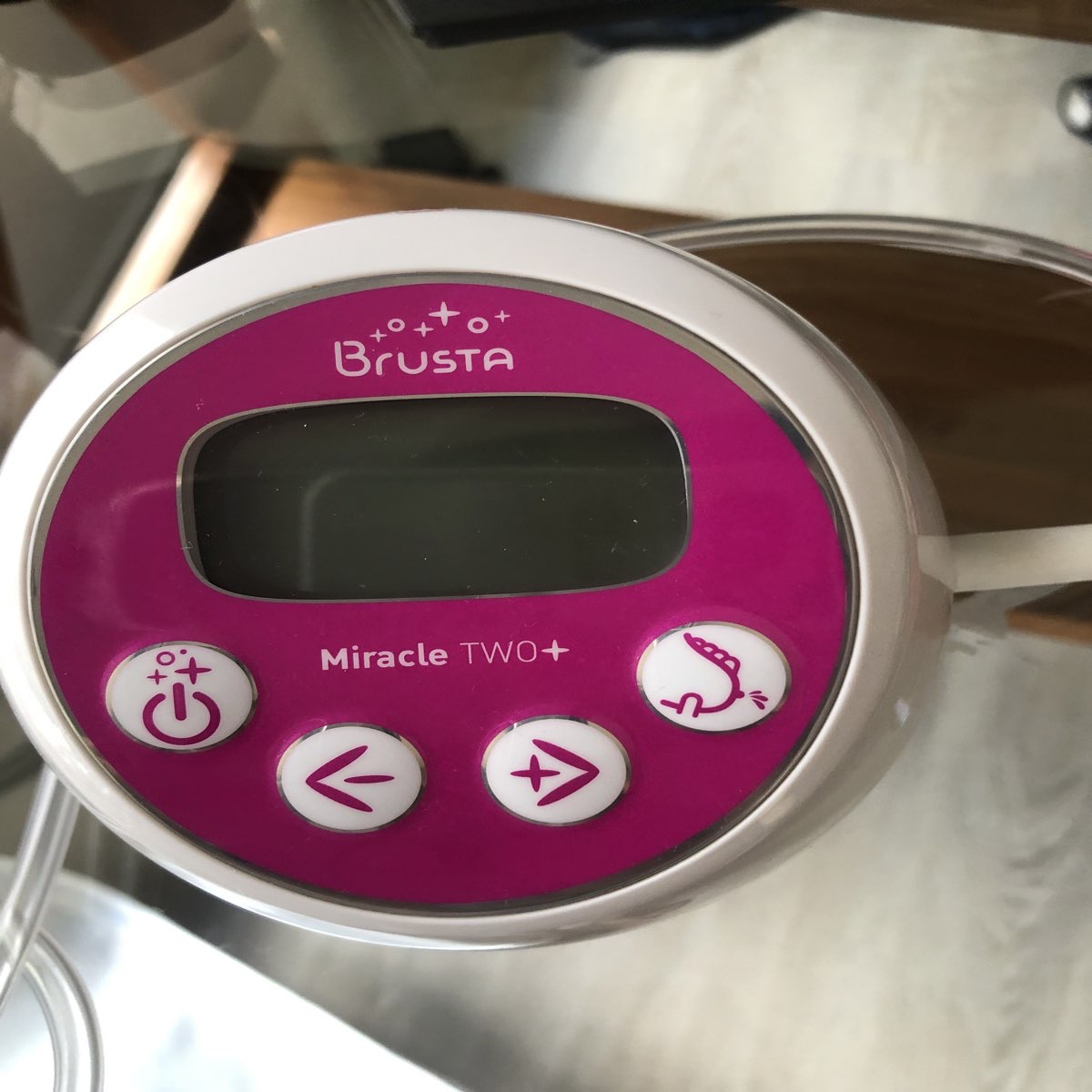 เครื่องปั๊มนม Brusta Miracle Two+ Pause | mombiestreet สินค้าแม่และเด็ก